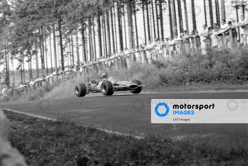 Henri Pescarolo, Matra MS7 Ford F2, jumps over a crest. | German GP ...